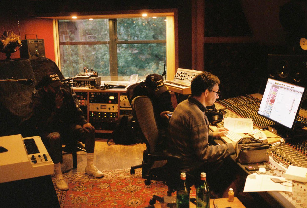 Une nouvelle photo de Kendrick Lamar en studio fait le buzz sur les ...