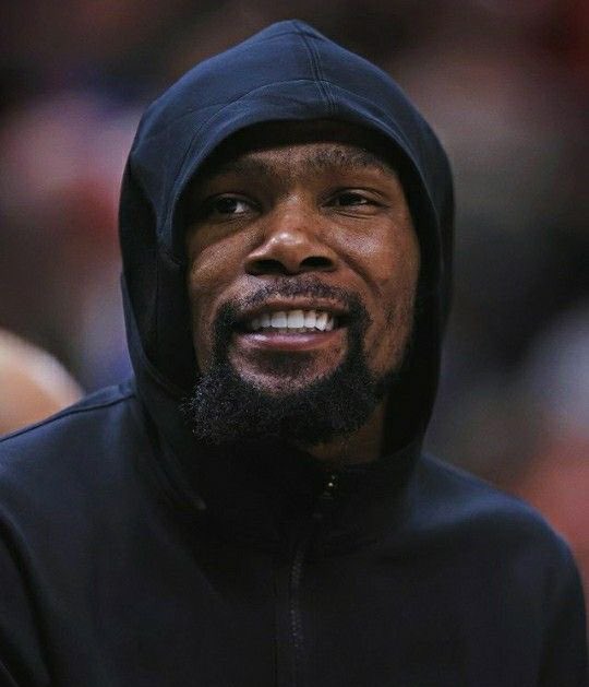 La NBA a été secouée par une polémique inattendue impliquant Kevin ...